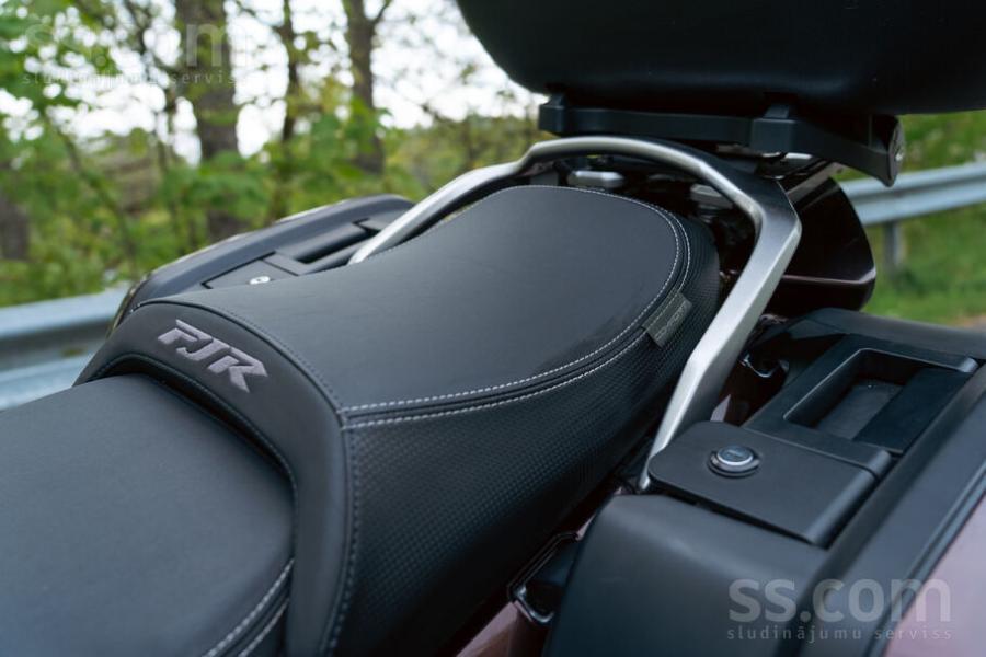 Yamaha FJR 2015 Cēsis, ar dzinēja tilpumu 1.30 L un nobraukumu 0 tūkst. km par 9800 €, foto 10 vietnē AUTOMOTO.COM.LV