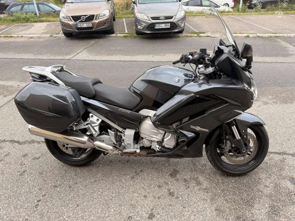 Yamaha FJR 2018 Viļņa, ar dzinēja tilpumu 1.30 L un nobraukumu 38 tūkst. km par 9500 €, foto 5 vietnē AUTOMOTO.COM.LV
