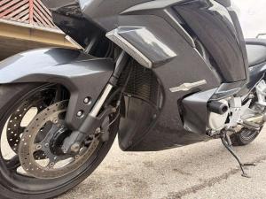 Yamaha FJR 2018 Viļņa, ar dzinēja tilpumu 1.30 L un nobraukumu 38 tūkst. km par 9500 €, foto 11 vietnē AUTOMOTO.COM.LV