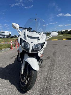 White Yamaha FJR 2012 in Klaipeda, with an engine capacity of 1.30 L and mileage of 62 thousand km for 4600 €, photo 3 on AUTOMOTO.COM.LV