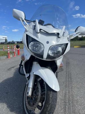 White Yamaha FJR 2012 in Klaipeda, with an engine capacity of 1.30 L and mileage of 62 thousand km for 4600 €, photo 4 on AUTOMOTO.COM.LV
