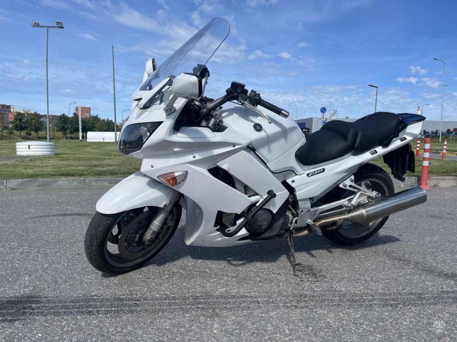 White Yamaha FJR 2012 in Klaipeda, with an engine capacity of 1.30 L and mileage of 62 thousand km for 4600 €, photo 6 on AUTOMOTO.COM.LV