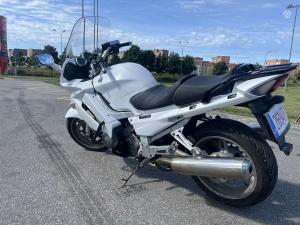 White Yamaha FJR 2012 in Klaipeda, with an engine capacity of 1.30 L and mileage of 62 thousand km for 4600 €, photo 7 on AUTOMOTO.COM.LV