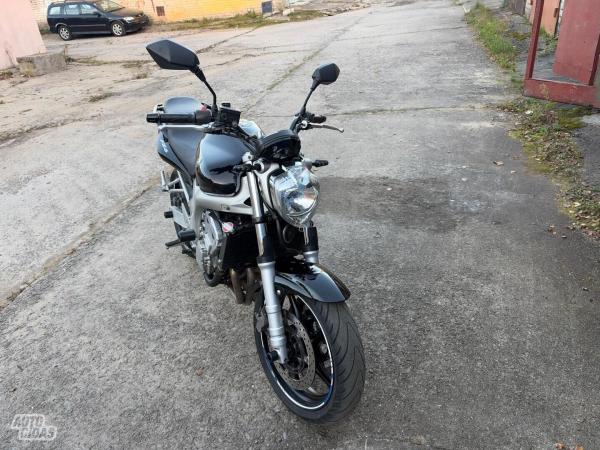 Melns Yamaha FZ 6 2003 Visaginas, ar dzinēja tilpumu 0.60 L un nobraukumu 43 tūkst. km par 1850 €, foto 3 vietnē AUTOMOTO.COM.LV
