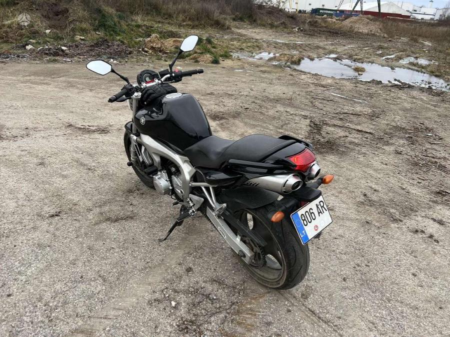 Черный Ямаха FZ 6 2004 в Вильнюс, объемом двигателя 0.60 л и пробегом 66 тыс. км за 1800 €, фото 4 на AUTOMOTO.COM.LV