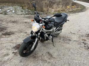 Черный Ямаха FZ 6 2004 в Вильнюс, объемом двигателя 0.60 л и пробегом 66 тыс. км за 1800 €, фото 5 на AUTOMOTO.COM.LV