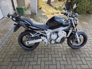 Black Yamaha FZ 6 2004 in Utena, with an engine capacity of 0.60 L and mileage of 48 thousand km for 2650 €, photo 2 on AUTOMOTO.COM.LV