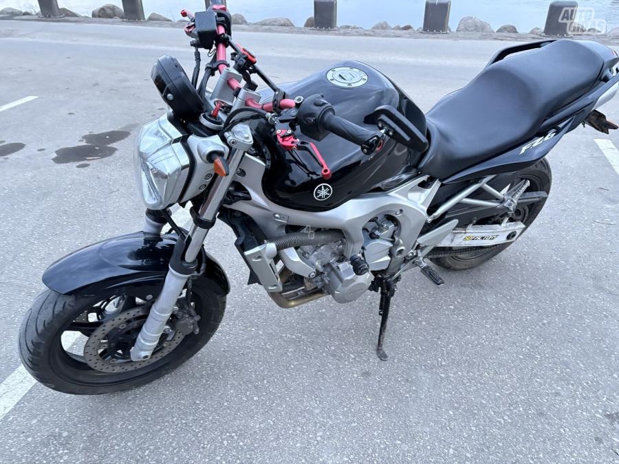 Black Yamaha FZ 6 2004 in Kaunas, with an engine capacity of 0.60 L and mileage of 64 thousand km for 2200 €, photo 20 on AUTOMOTO.COM.LV