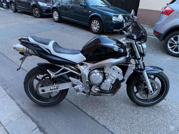 Black Yamaha FZ 6 2004 in Klaipeda, with an engine capacity of 0.60 L and mileage of 14 thousand km for 2700 €, photo 1 on AUTOMOTO.COM.LV