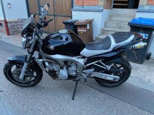 Черный Ямаха FZ 6 2004 в Клайпеда, объемом двигателя 0.60 л и пробегом 14 тыс. км за 2700 €, фото 3 на AUTOMOTO.COM.LV