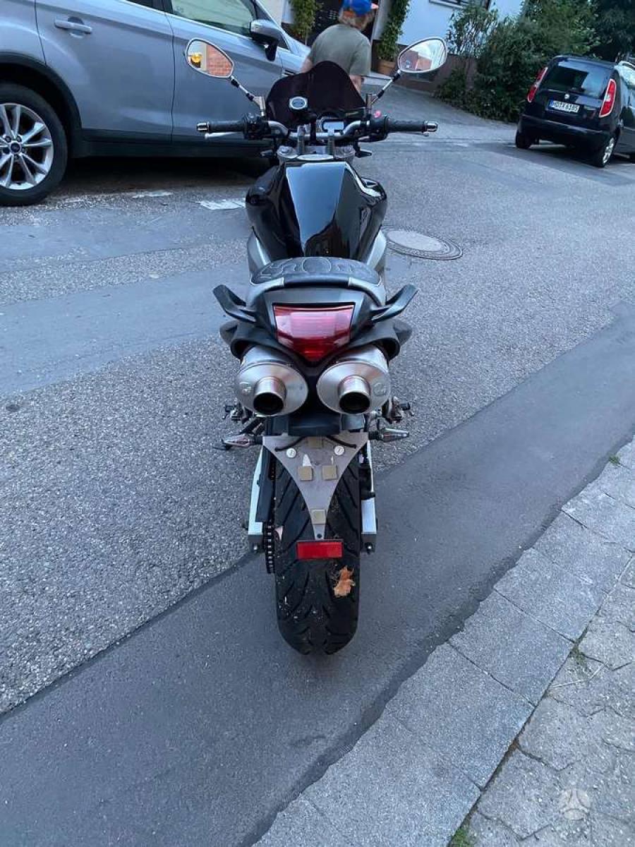 Черный Ямаха FZ 6 2004 в Клайпеда, объемом двигателя 0.60 л и пробегом 14 тыс. км за 2700 €, фото 7 на AUTOMOTO.COM.LV