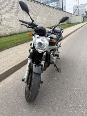 Черный Ямаха FZ 6 2004 в Вильнюс, объемом двигателя 0.60 л и пробегом 65 тыс. км за 2400 €, фото 7 на AUTOMOTO.COM.LV