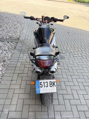 Black Yamaha FZ 6 2005 in Kaunas, with an engine capacity of 0.60 L and mileage of 64 thousand km for 1950 €, photo 6 on AUTOMOTO.COM.LV