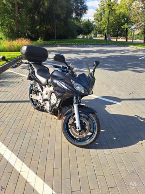 Black Yamaha FZ 6 2005 in Kaunas, with an engine capacity of 0.60 L and mileage of 49 thousand km for 2700 €, photo  on AUTOMOTO.COM.LV
