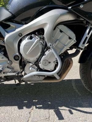 Black Yamaha FZ 6 2006 in Plunge, with an engine capacity of 0.60 L and mileage of 29 thousand km for 2450 €, photo 12 on AUTOMOTO.COM.LV