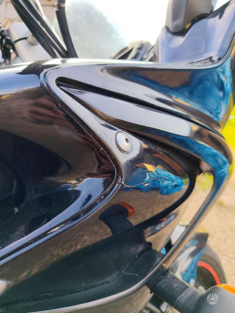 Black Yamaha FZ 6 2006 in Moletai, with an engine capacity of 0.60 L and mileage of 48 thousand km for 2450 €, photo 14 on AUTOMOTO.COM.LV