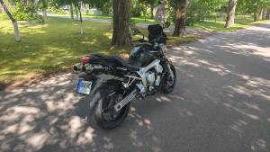 Black Yamaha FZ 6 2006 in Vilnius, with an engine capacity of 0.60 L and mileage of 63 thousand km for 2800 €, photo 5 on AUTOMOTO.COM.LV