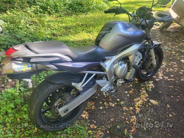 Black Yamaha FZ 6 2006 in Tallinn, with an engine capacity of 0.60 L and mileage of 44 thousand km for 2300 €, photo 1 on AUTOMOTO.COM.LV