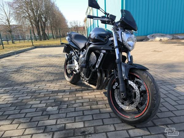 Black Yamaha FZ 6 2007 in Radviliskis, with an engine capacity of 0.60 L and mileage of 52 thousand km for 2800 €, photo 4 on AUTOMOTO.COM.LV