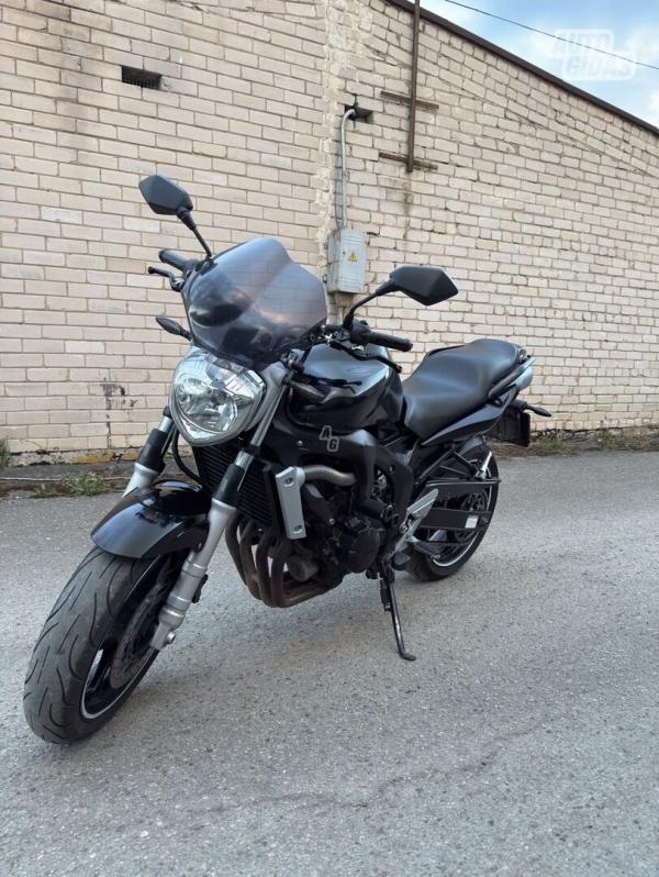 Black Yamaha FZ 6 2007 in Panevezys, with an engine capacity of 0.60 L and mileage of 71 thousand km for 2300 €, photo 1 on AUTOMOTO.COM.LV