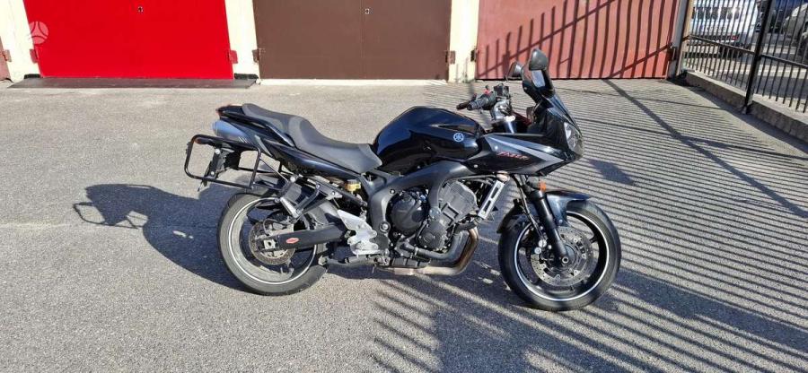 Черный Ямаха FZ 6 2007 в Каунас, объемом двигателя 0.60 л и пробегом 13 тыс. км за 1800 €, фото 3 на AUTOMOTO.COM.LV