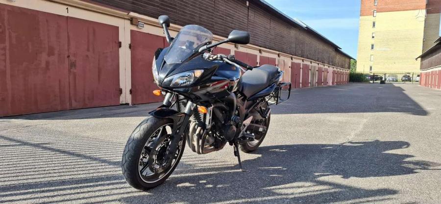 Черный Ямаха FZ 6 2007 в Каунас, объемом двигателя 0.60 л и пробегом 13 тыс. км за 1800 €, фото 4 на AUTOMOTO.COM.LV