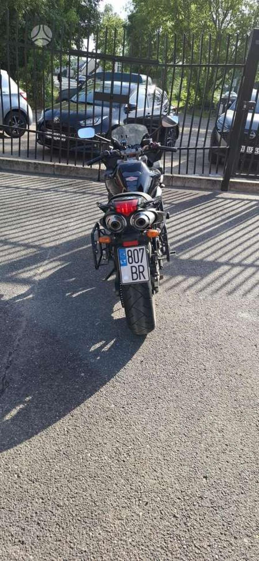 Черный Ямаха FZ 6 2007 в Каунас, объемом двигателя 0.60 л и пробегом 13 тыс. км за 1800 €, фото 7 на AUTOMOTO.COM.LV