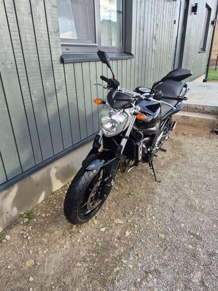Черный Ямаха FZ 6 2007 в Куршенай, объемом двигателя 0.60 л и пробегом 53 тыс. км за 2750 €, фото 7 на AUTOMOTO.COM.LV