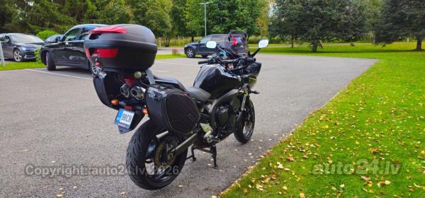 Yamaha FZ 6 2008 in Tartu on AUTOMOTO.COM.LV Black Yamaha FZ 6 2008 in Tartu, with an engine capacity of 0.60 L and mileage of 35 thousand km for 3800 €, photo 6 on AUTOMOTO.COM.LV