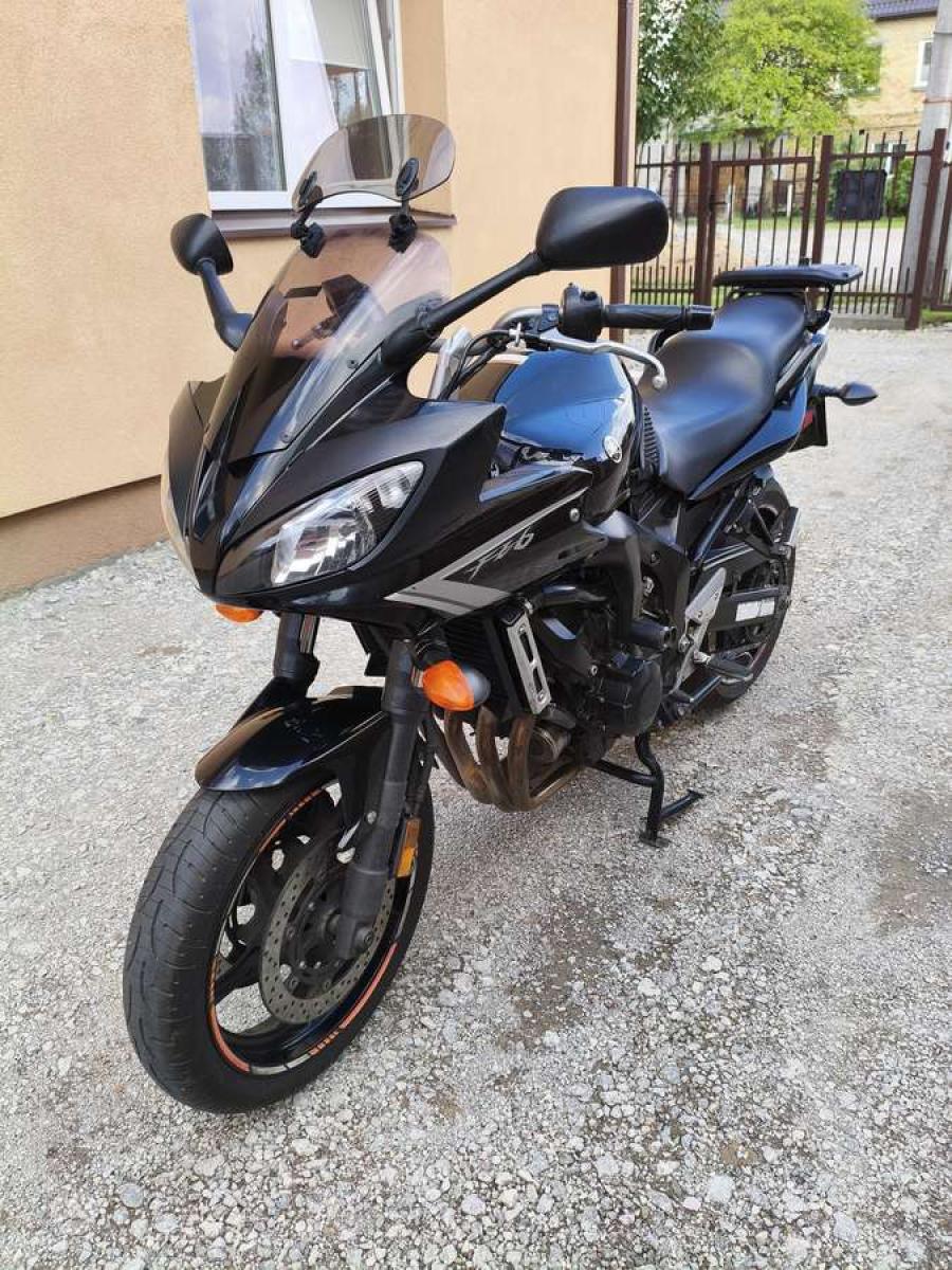 Black Yamaha FZ 6 2009 in Siauliai, with an engine capacity of 0.60 L and mileage of 53 thousand km for 3000 €, photo 7 on AUTOMOTO.COM.LV
