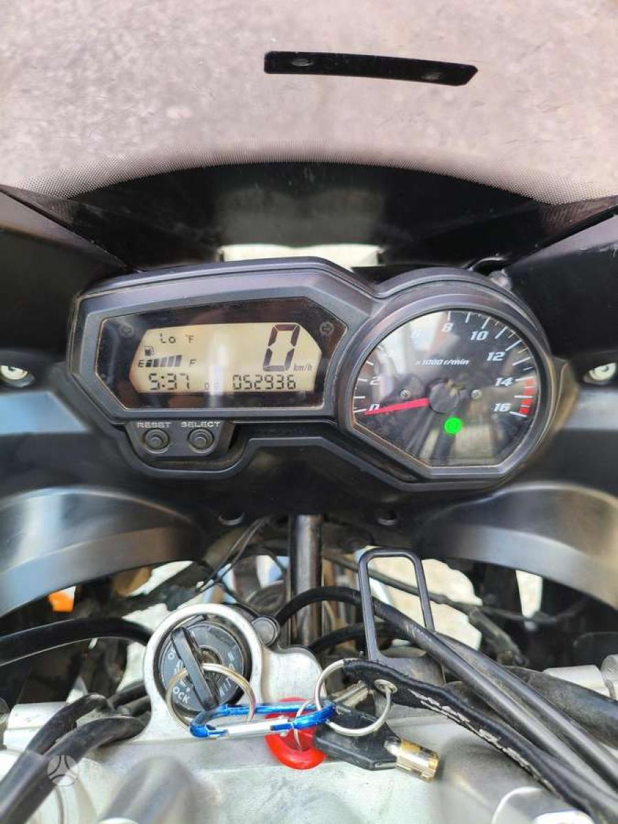 Black Yamaha FZ 6 2009 in Siauliai, with an engine capacity of 0.60 L and mileage of 53 thousand km for 3000 €, photo 16 on AUTOMOTO.COM.LV