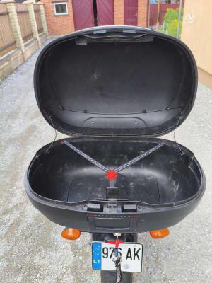 Black Yamaha FZ 6 2009 in Siauliai, with an engine capacity of 0.60 L and mileage of 53 thousand km for 3000 €, photo 20 on AUTOMOTO.COM.LV