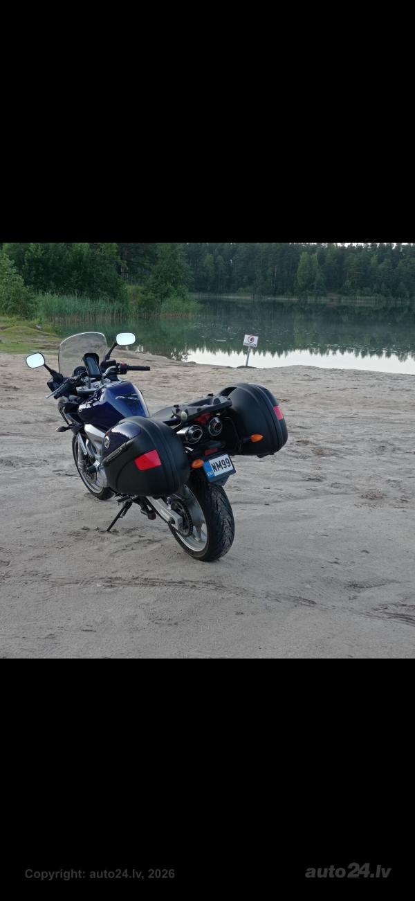 Blue Yamaha FZ 6 2004 in Haapsalu, with an engine capacity of 0.00 L and mileage of 65 thousand km for 2700 €, photo 3 on AUTOMOTO.COM.LV