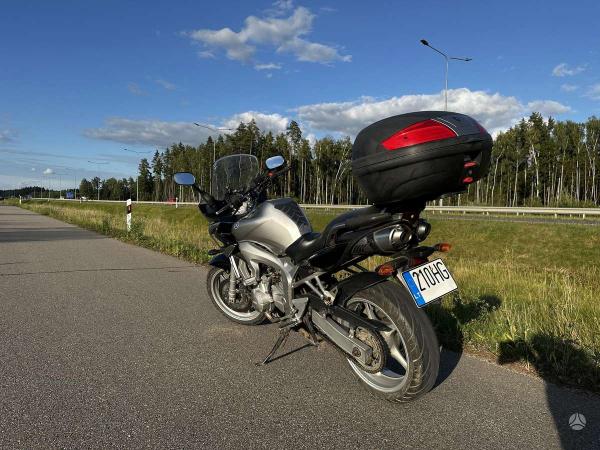 Серый Ямаха FZ 6 2003 в Неменчине, объемом двигателя 0.60 л и пробегом 88 тыс. км за 1750 €, фото 2 на AUTOMOTO.COM.LV