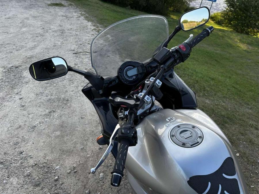 Grey Yamaha FZ 6 2003 in Nemencine, with an engine capacity of 0.60 L and mileage of 88 thousand km for 1750 €, photo 7 on AUTOMOTO.COM.LV