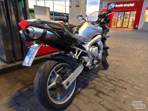 Pelēks Yamaha FZ 6 2004 Kauņa, ar dzinēja tilpumu 0.00 L un nobraukumu 24 tūkst. km par 2150 €, foto 4 vietnē AUTOMOTO.COM.LV