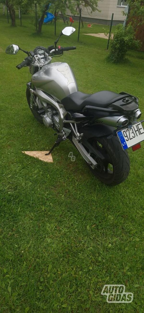 Серый Ямаха FZ 6 2004 в Вильнюс, объемом двигателя 0.60 л и пробегом 49 тыс. км за 2100 €, фото 4 на AUTOMOTO.COM.LV