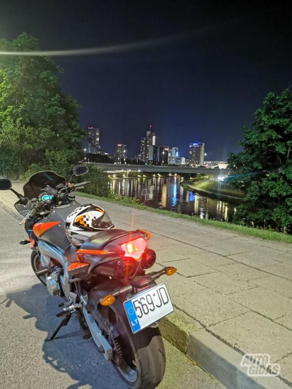 Серый Ямаха FZ 6 2004 в Вильнюс, объемом двигателя 0.60 л и пробегом 36 тыс. км за 1999 €, фото 1 на AUTOMOTO.COM.LV