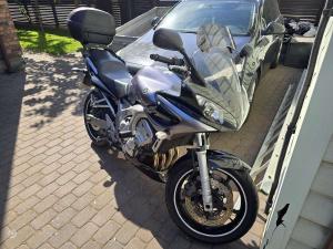 Pelēks Yamaha FZ 6 2006 Kauņa, ar dzinēja tilpumu 0.60 L un nobraukumu 53 tūkst. km par 2750 €, foto 4 vietnē AUTOMOTO.COM.LV
