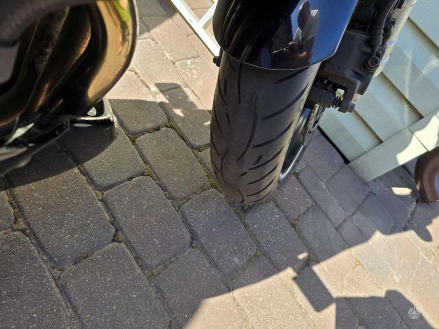 Pelēks Yamaha FZ 6 2006 Kauņa, ar dzinēja tilpumu 0.60 L un nobraukumu 53 tūkst. km par 2750 €, foto 7 vietnē AUTOMOTO.COM.LV