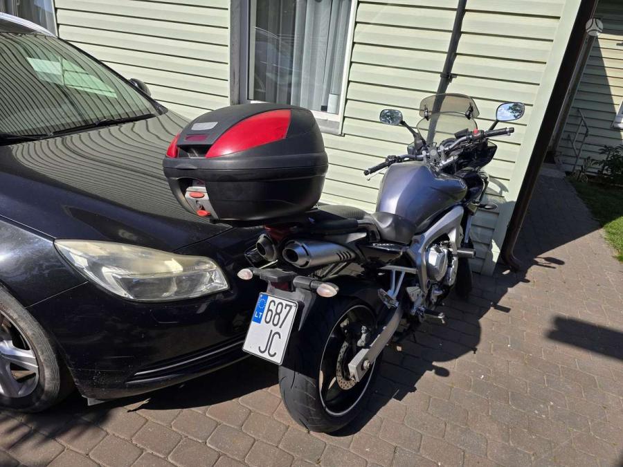 Pelēks Yamaha FZ 6 2006 Kauņa, ar dzinēja tilpumu 0.60 L un nobraukumu 53 tūkst. km par 2750 €, foto 8 vietnē AUTOMOTO.COM.LV