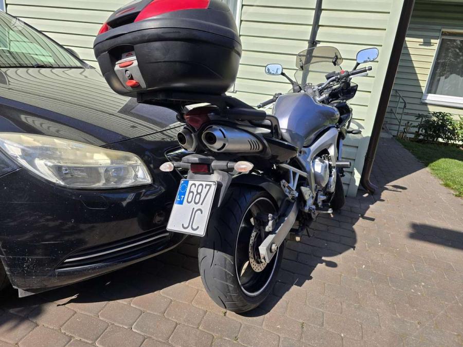 Pelēks Yamaha FZ 6 2006 Kauņa, ar dzinēja tilpumu 0.60 L un nobraukumu 53 tūkst. km par 2750 €, foto 10 vietnē AUTOMOTO.COM.LV