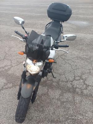 Pelēks Yamaha FZ 6 2010 Pērnava, ar dzinēja tilpumu 0.00 L un nobraukumu 24 tūkst. km par 3700 €, foto 7 vietnē AUTOMOTO.COM.LV