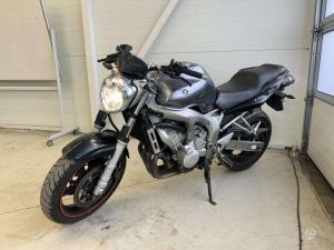 Pelēks Yamaha FZ 6 2011 Radviliškis, ar dzinēja tilpumu 0.60 L un nobraukumu 36 tūkst. km par 2150 €, foto  vietnē AUTOMOTO.COM.LV