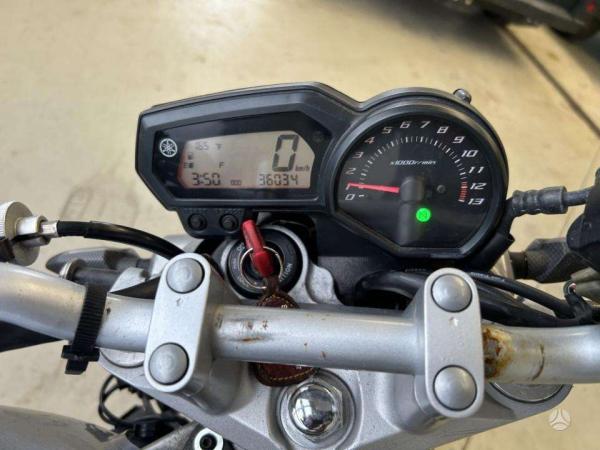 Pelēks Yamaha FZ 6 2011 Radviliškis, ar dzinēja tilpumu 0.60 L un nobraukumu 36 tūkst. km par 2150 €, foto 10 vietnē AUTOMOTO.COM.LV