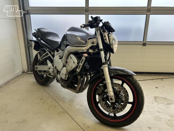 Pelēks Yamaha FZ 6 2011 Radviliškis, ar dzinēja tilpumu 0.60 L un nobraukumu 36 tūkst. km par 2050 €, foto 3 vietnē AUTOMOTO.COM.LV