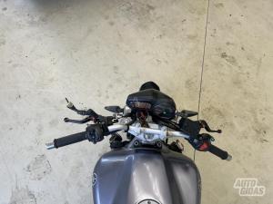 Pelēks Yamaha FZ 6 2011 Radviliškis, ar dzinēja tilpumu 0.60 L un nobraukumu 36 tūkst. km par 2050 €, foto 18 vietnē AUTOMOTO.COM.LV