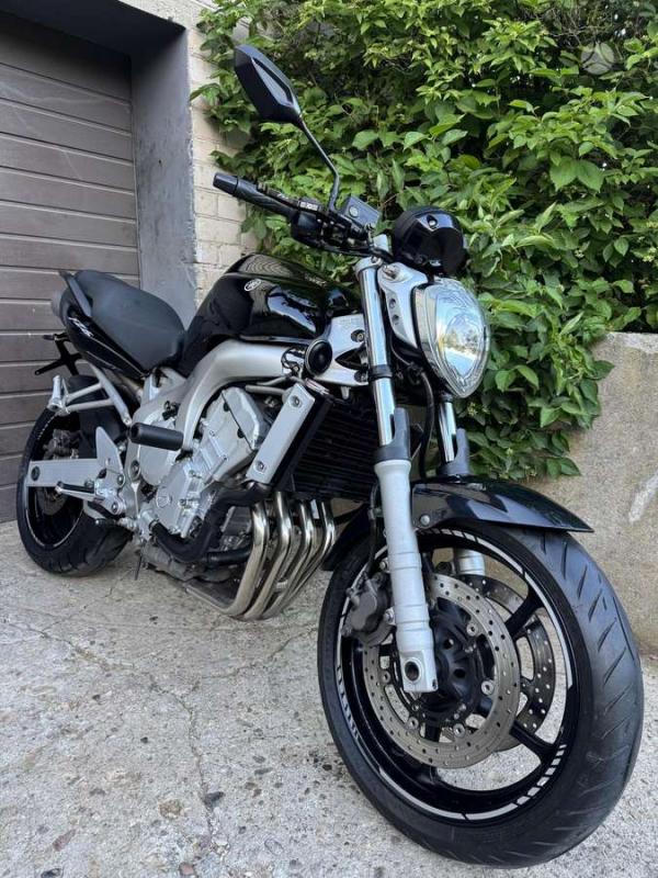 Yamaha FZ 6 2004 in Prienai, with an engine capacity of 0.60 L and mileage of 28 thousand km for 2750 €, photo 2 on AUTOMOTO.COM.LV