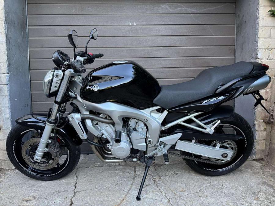 Ямаха FZ 6 2004 в Пренай, объемом двигателя 0.60 л и пробегом 28 тыс. км за 2750 €, фото 5 на AUTOMOTO.COM.LV