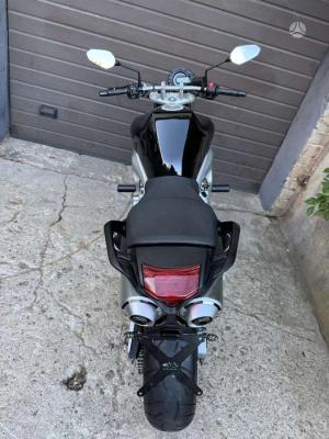 Ямаха FZ 6 2004 в Пренай, объемом двигателя 0.60 л и пробегом 28 тыс. км за 2750 €, фото 8 на AUTOMOTO.COM.LV